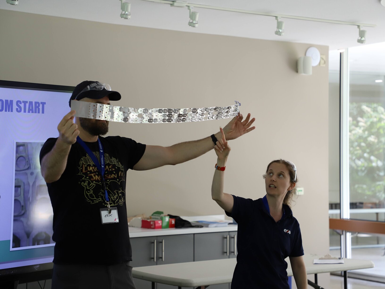 Dana Drake receives George A. Roberts Award | EOS GmbH