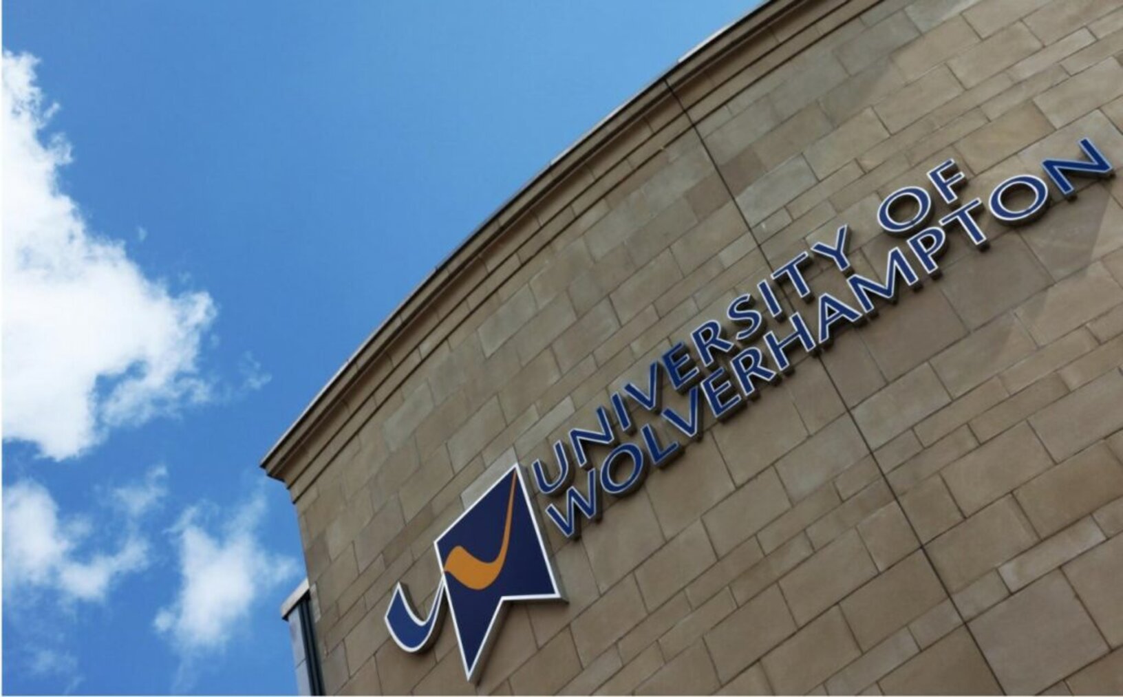 Wolverhampton’s 25-Year AM Journey | Additive Snack | EOS GmbH