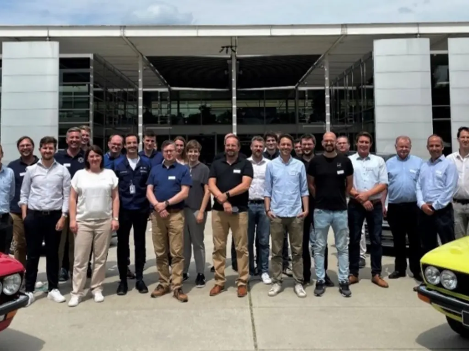 Automatisierte AM-Produktionslinie für die BMW Group | EOS GmbH