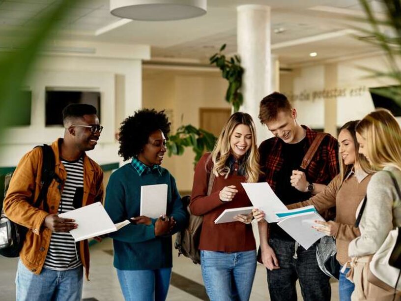 Students in 3D Printing - Get Started at EOS | EOS GmbH